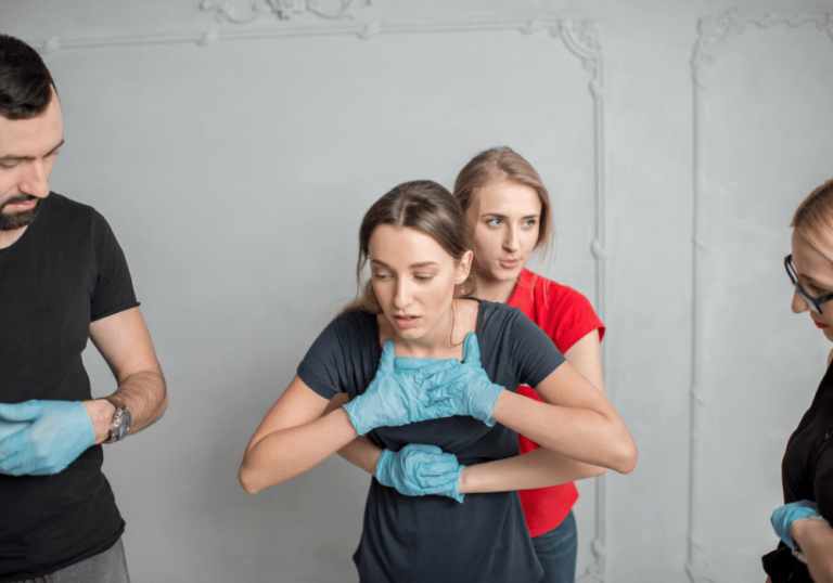 Adult VS Child Choking Training: Key Differences You Need to Know | CPR ...